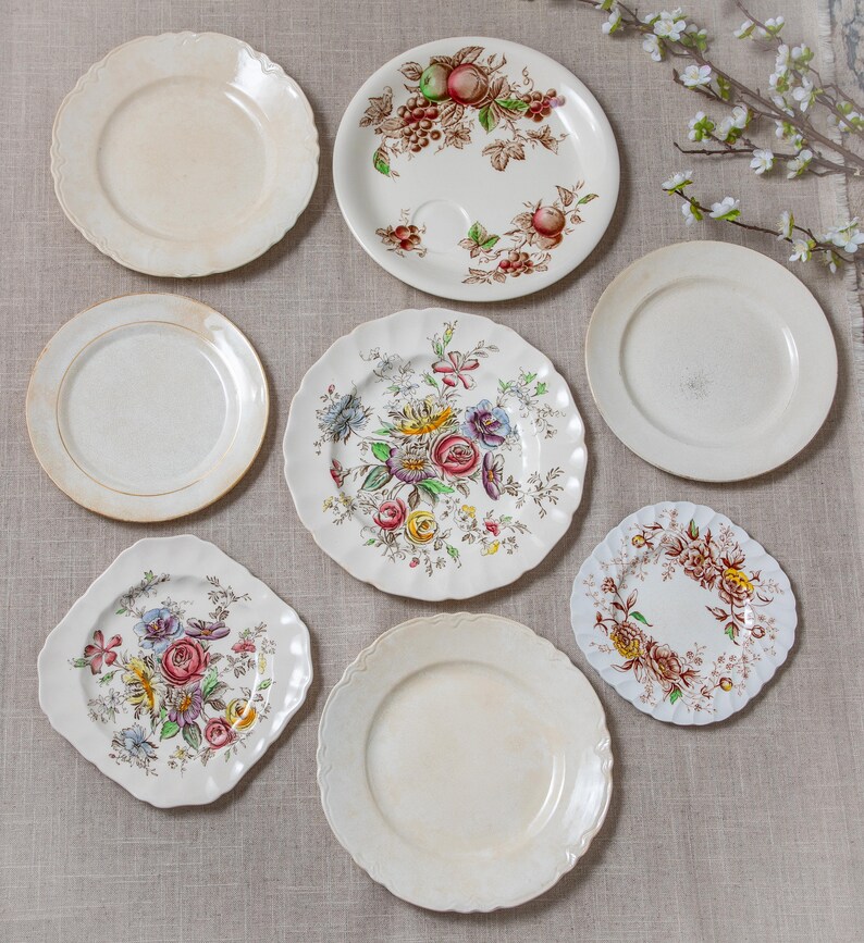 Summer Garden- Stack of Vintage Display Plates - Etsy