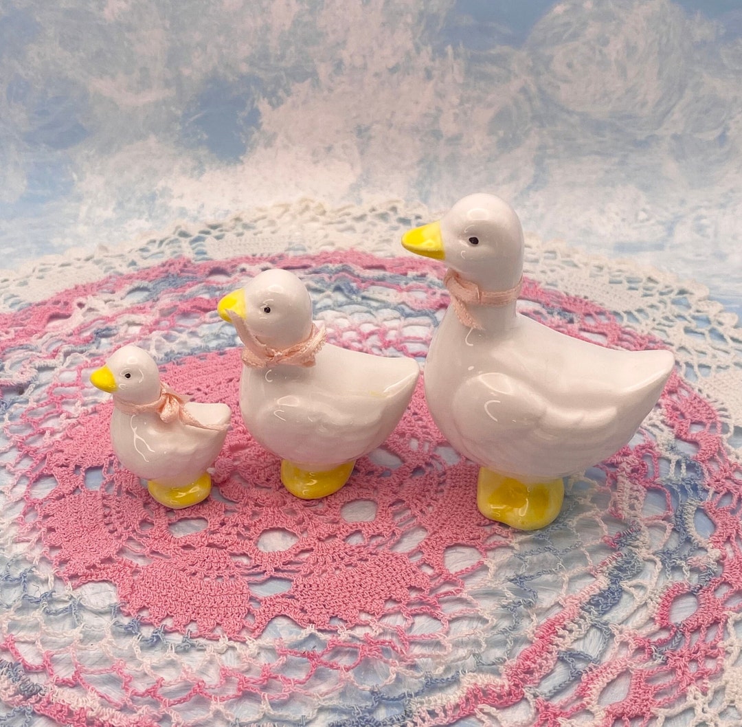 Russ Miniature White Duck Family of 3 With Pink Bows and Original Box ...