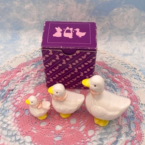 Russ Miniature White Duck Family of 3 With Pink Bows and Original Box ...