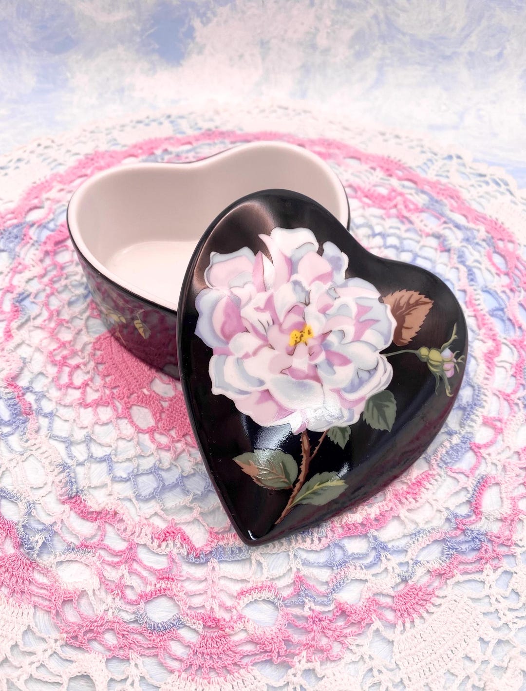Tiffany & Co. "mrs. Delaney's Flowers" Heart Rose Porcelain Trinket Box ...