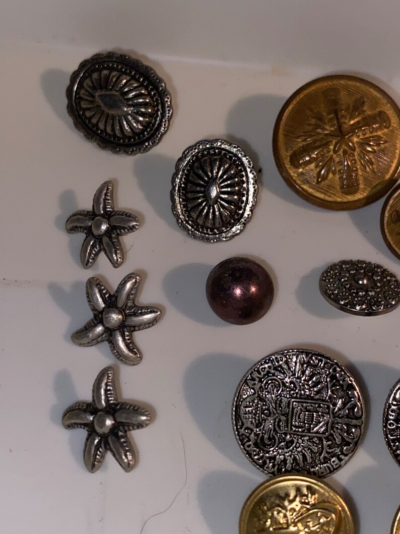 Vintage Buttons Metal Crest Shield Flower Lighthouse Flourish Set of 28 ...