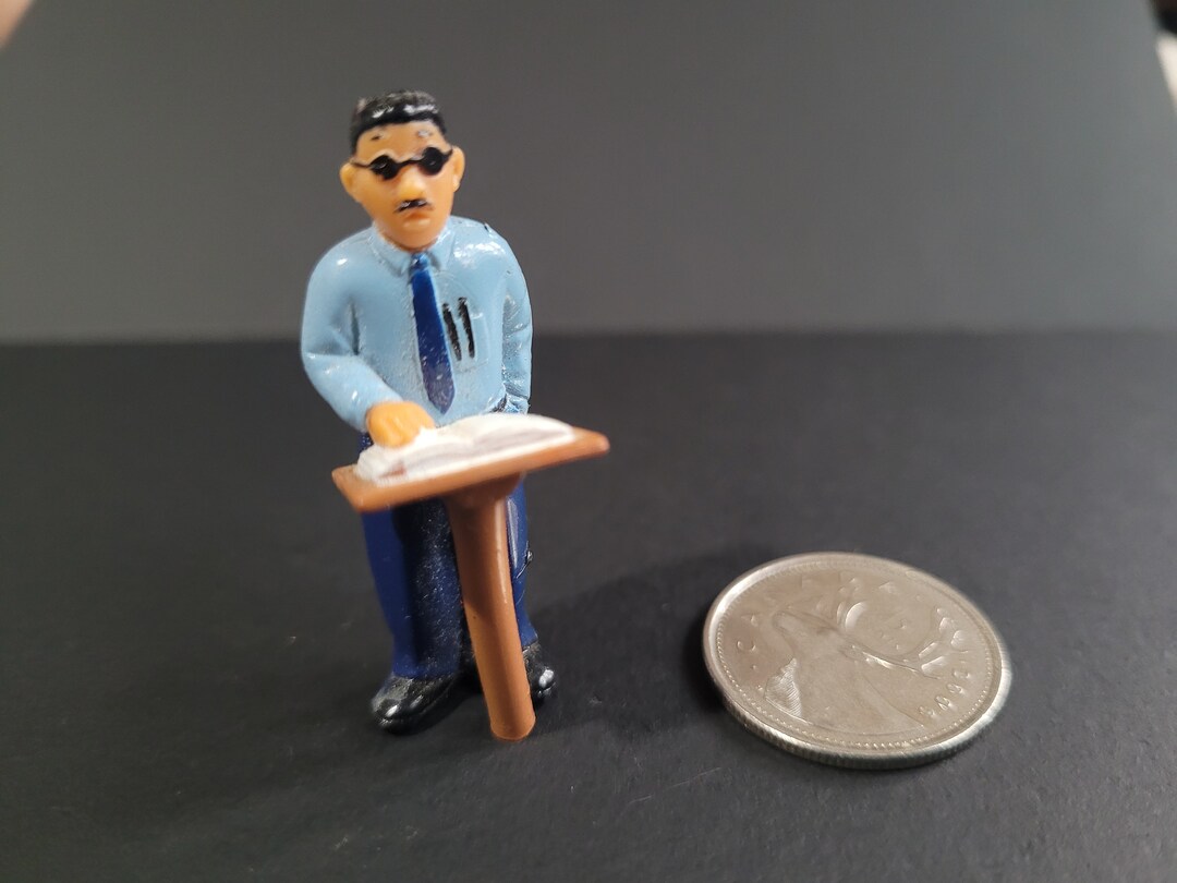 LIL HOMIES 1.75" Homie 1/32 El Profe #151 - Etsy