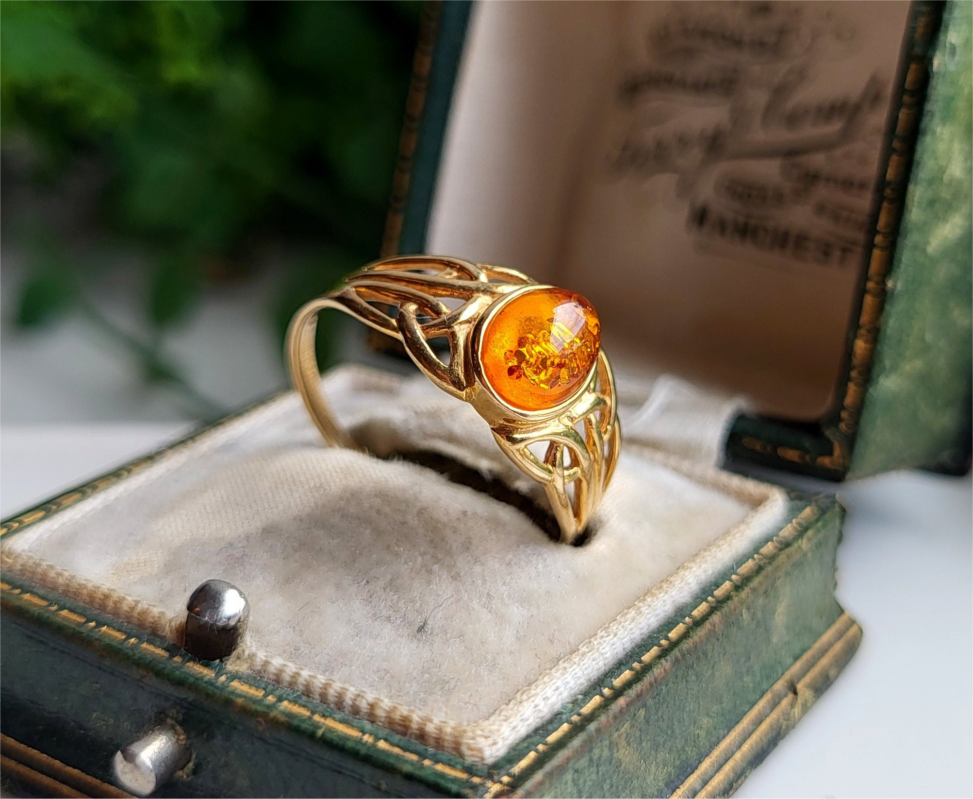 DETAILED Vintage 9ct Gold Amber Ring. FREE RESIZING 9ct Amber Ring ...
