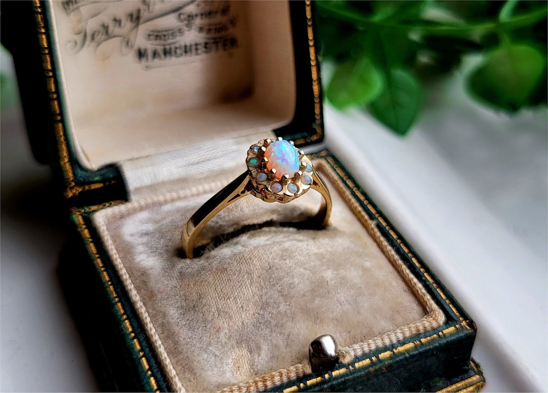 UNUSUAL Vinage 9ct Gold Opal Cluster Ring, STATEMENT Ring, Packed FULL ...