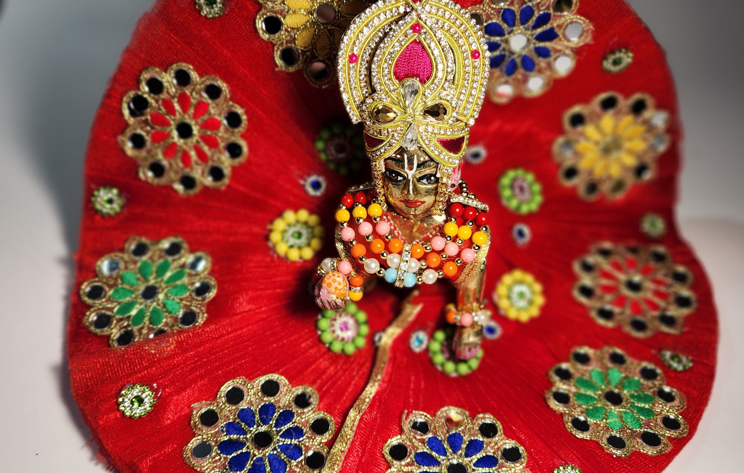 Laddu Gopal Ji Beautiful & Heavy Design Dress Ladoo Gopal Savare Ji ...