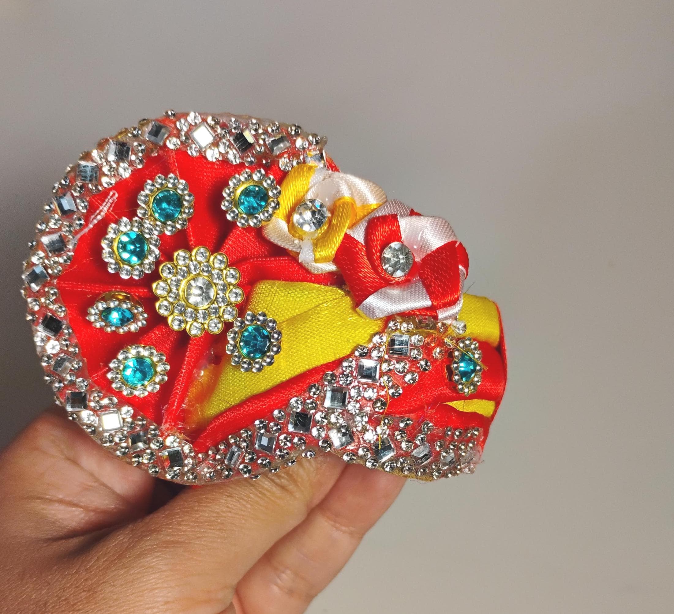 Laddu Gopal | Radha Rani | Mata Rani | Pagdi | Mukut | Beautiful ...