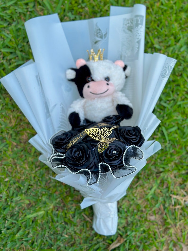 Elegant Grad Eternal Bouquet/ Eternal Roses/preserved Roses/ Graduation Cow Bouquet/ Ramo Para ...
