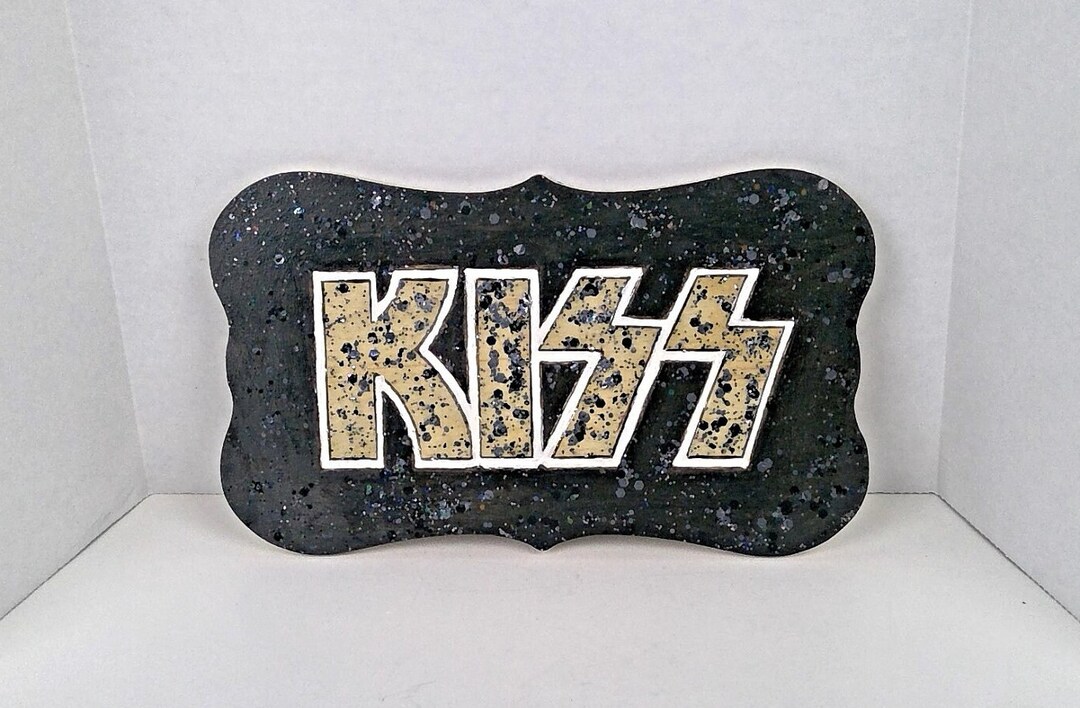 Handmade KISS Band Logo Plaque - Etsy