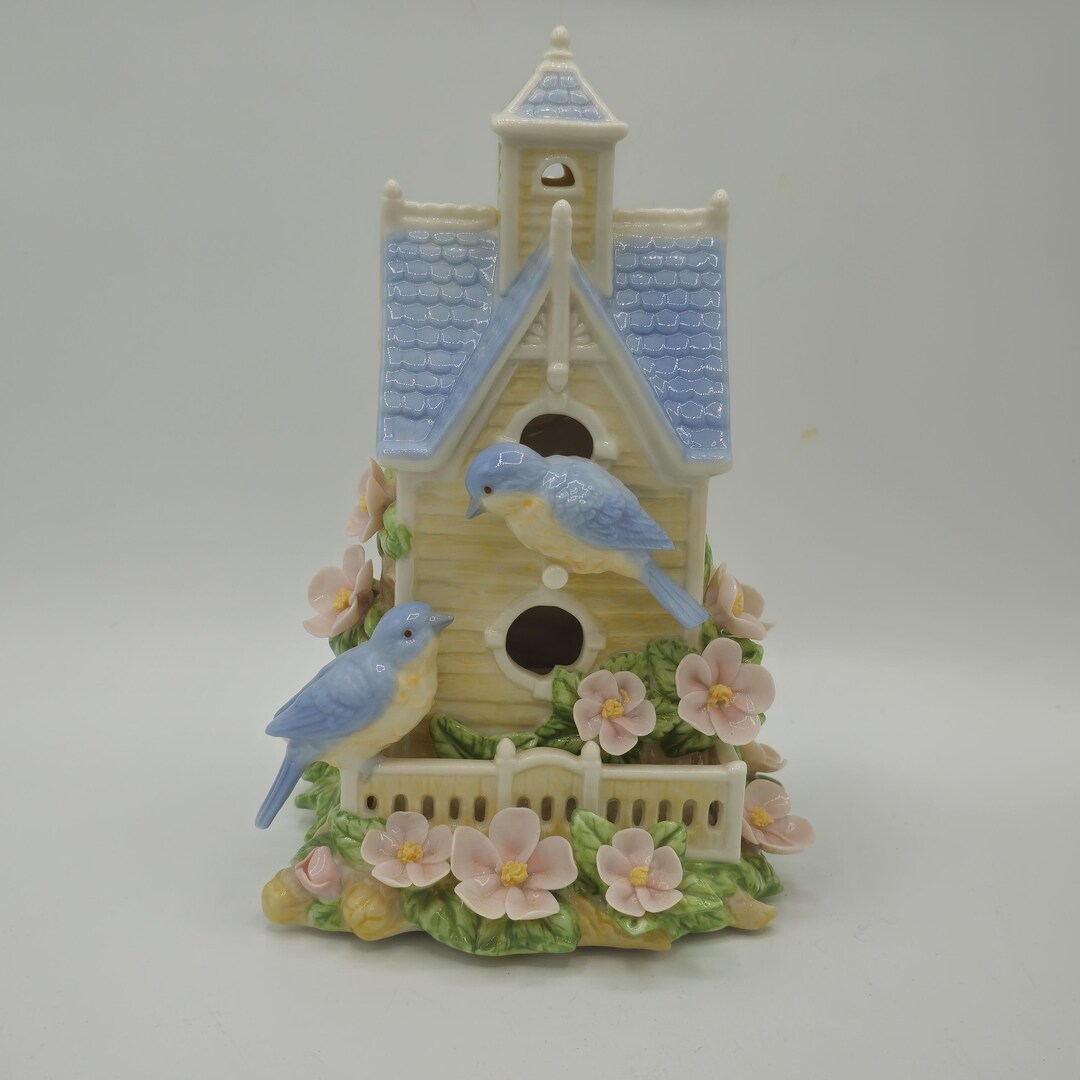 Vintage Anna Rosa Blue Bird Blue Music Box, Pretty Spring Decor ...