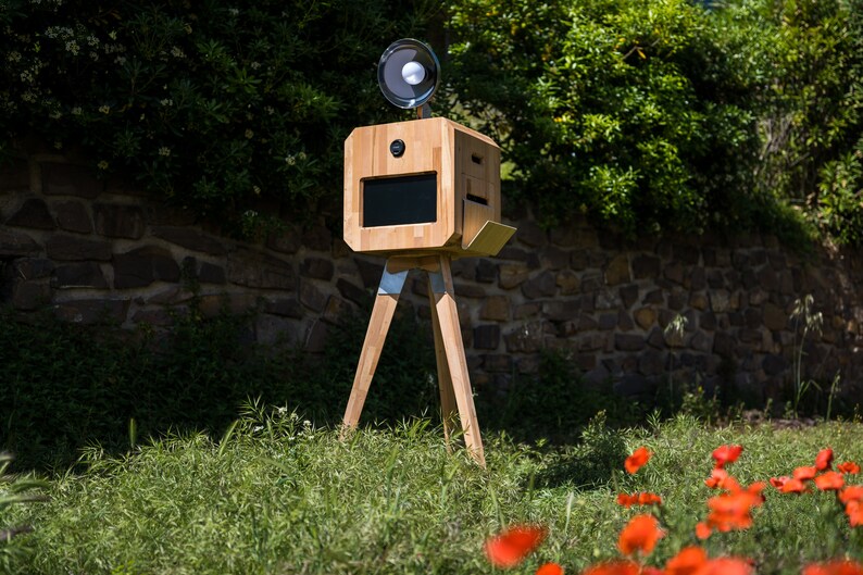 PHOTO BOOTH Eco-friendly and Beautiful, in Wood & Aluminum, made in ...
