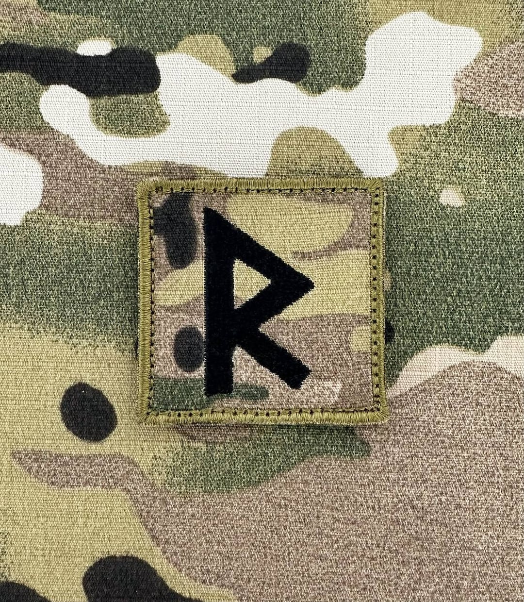 Patch raidho Rune V.2 in Multicam Black Morale Badge Velcro Patch ...