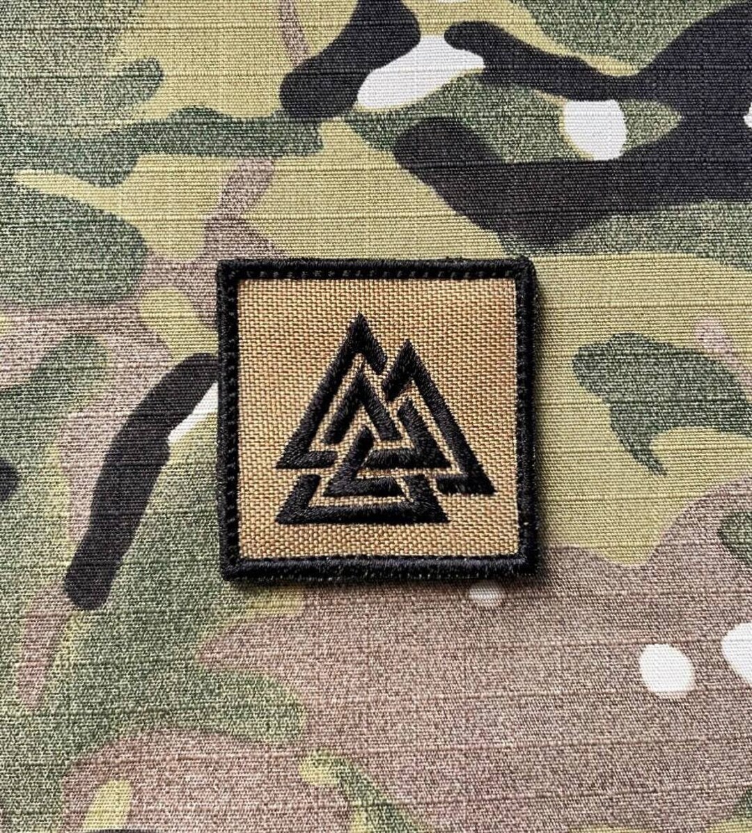 Patch valknut Square in Coyote Brown, Morale Badge With Velcro Fastener ...