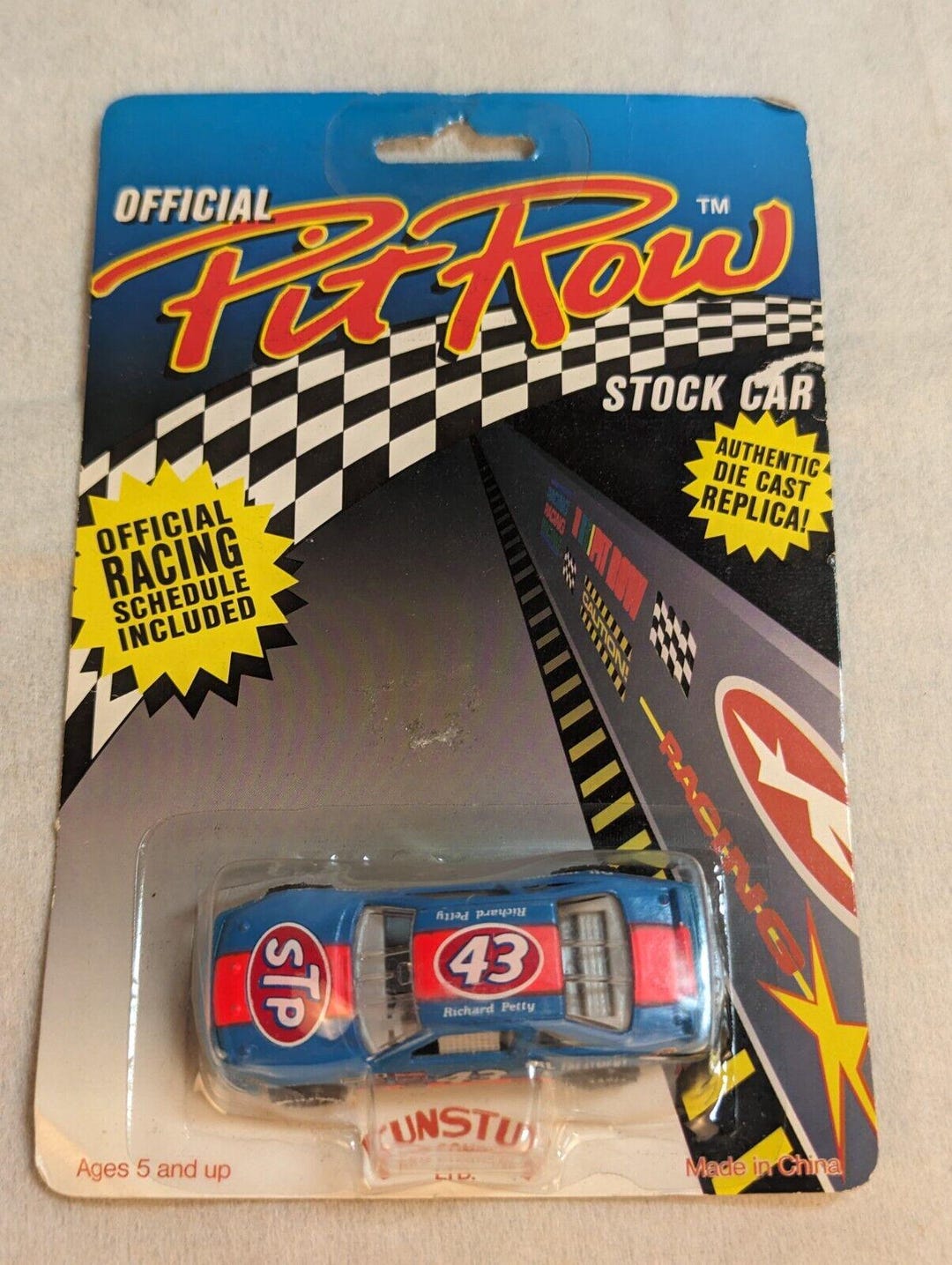 Official Pit Row Stock Car Nascar Diecast 1/64 Scale 43 Richard Petty ...