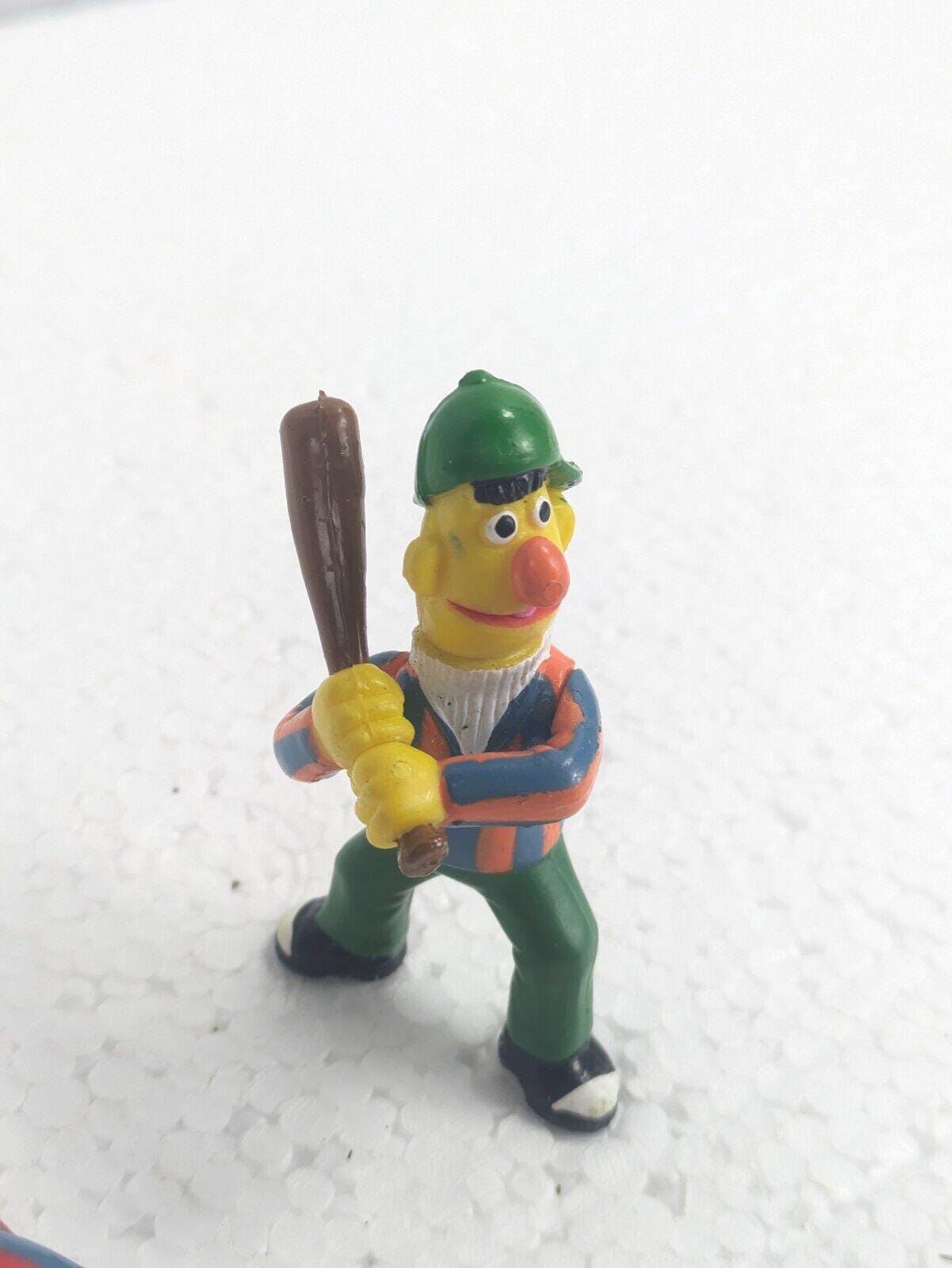Sesame Street Muppet's ERNIE and BERT Baseball 2.5" Figure Applause 90 ...