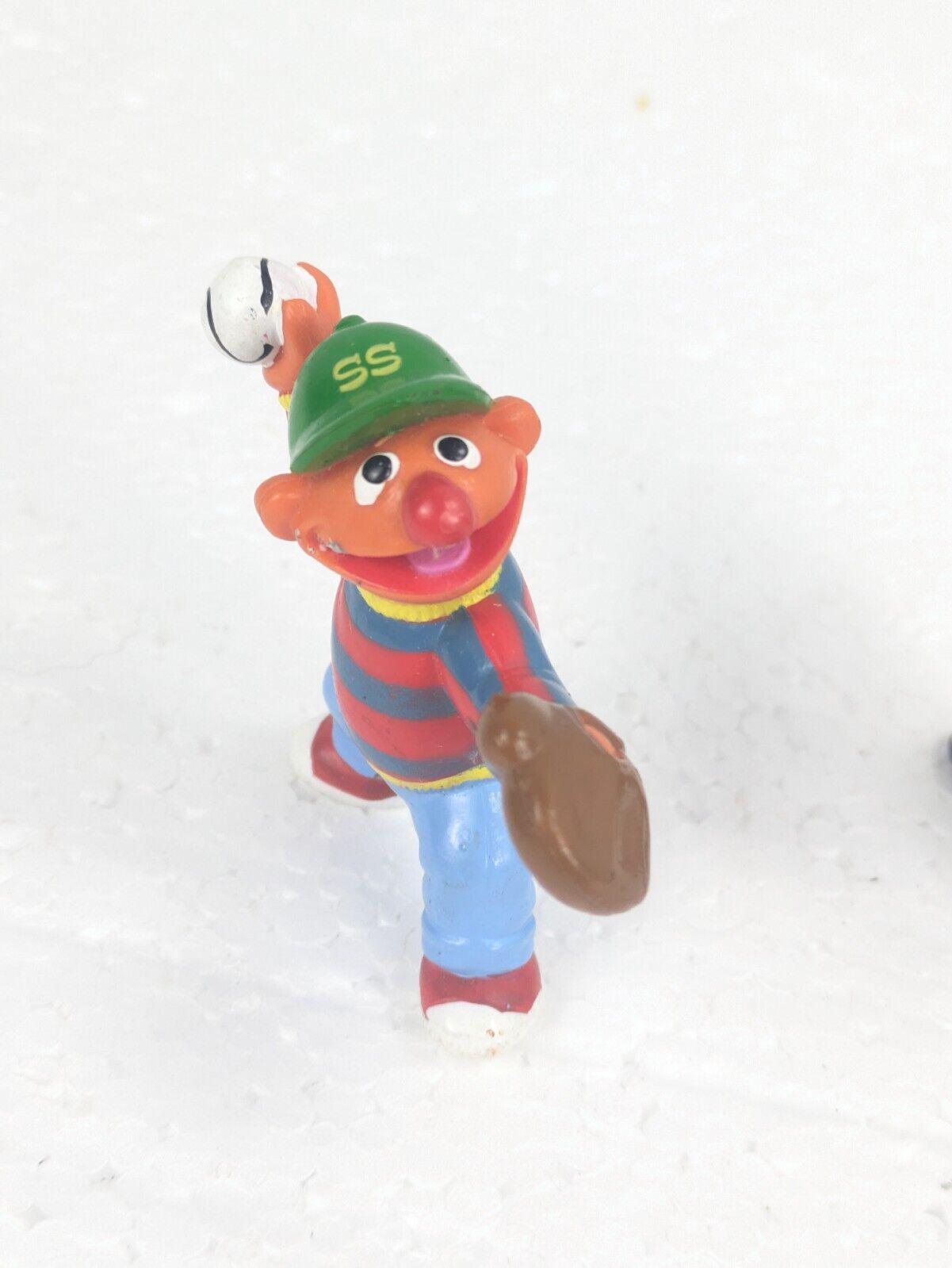 Sesame Street Muppet's ERNIE and BERT Baseball 2.5" Figure Applause 90 ...