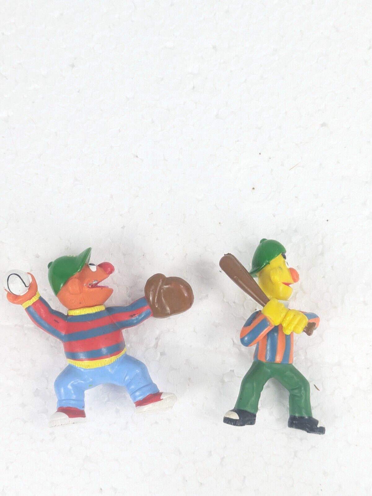 Sesame Street Muppet's ERNIE and BERT Baseball 2.5" Figure Applause 90 ...