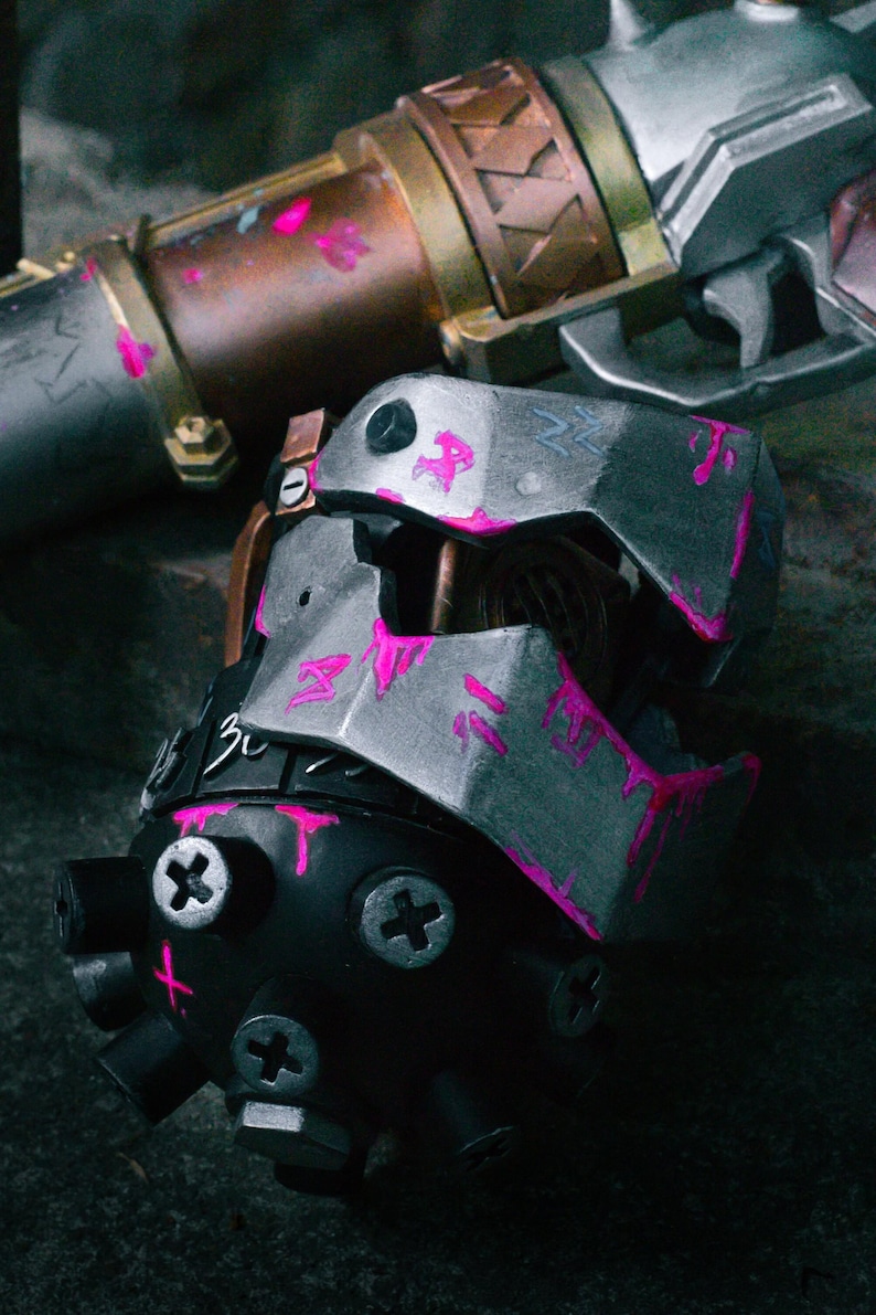 Jinx Chomper Grenade – Arcane Cosplay Prop | League of Legends Fan Art ...