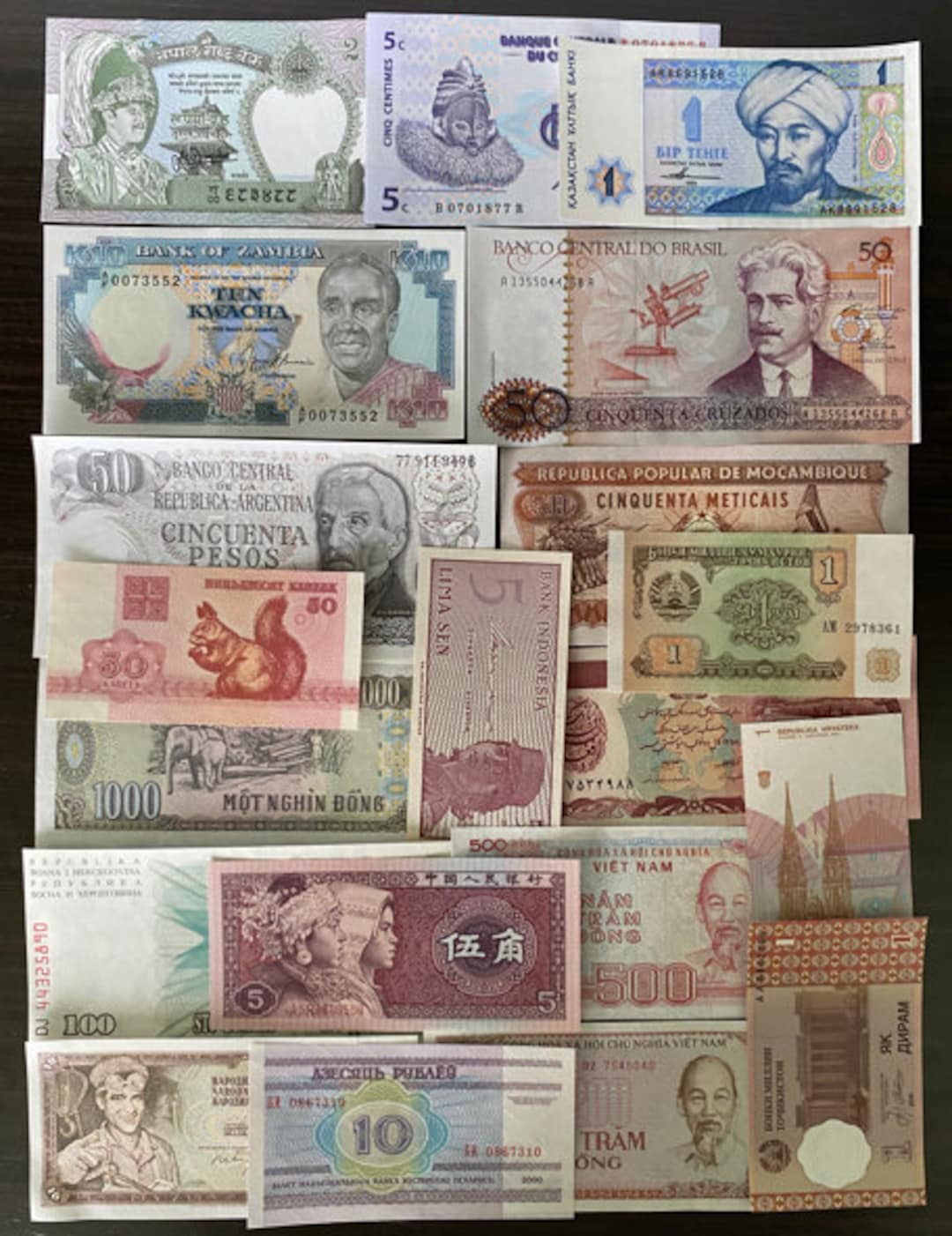 World Banknote Lot of 20 Countries Kazakhstan,congo,brazil,mozambique ...