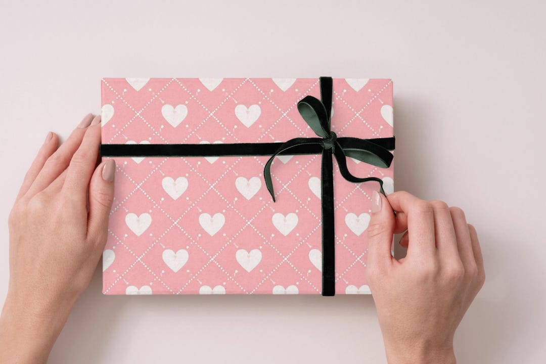 Gift Wrapping Paper, Doll House Girly Pink Heart Wrapping Paper, Crafts ...