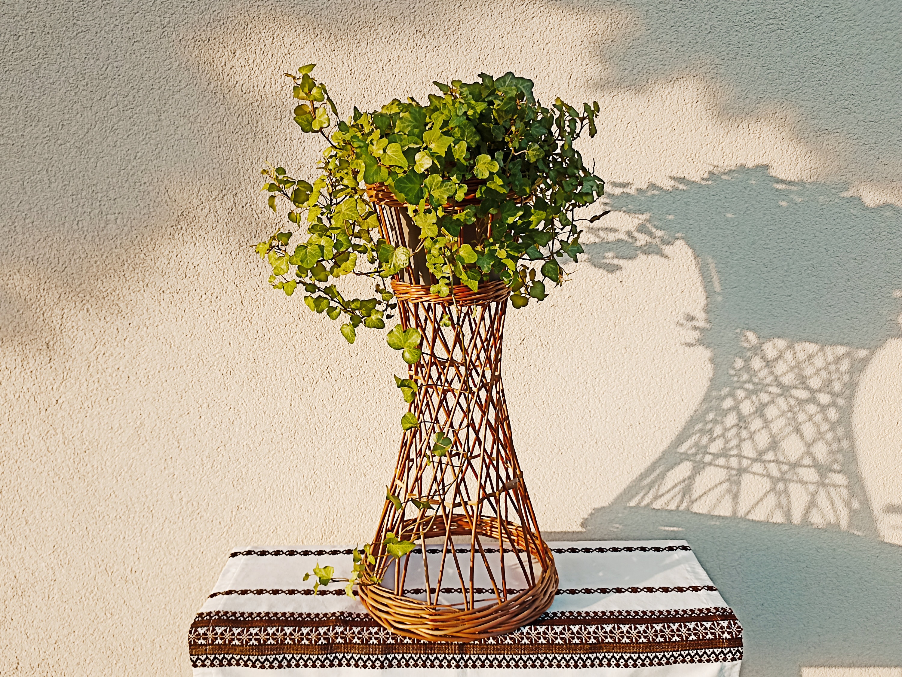 Wicker Flower Stand - Standing Flower Pot - Vintage Decoration - Rustic ...