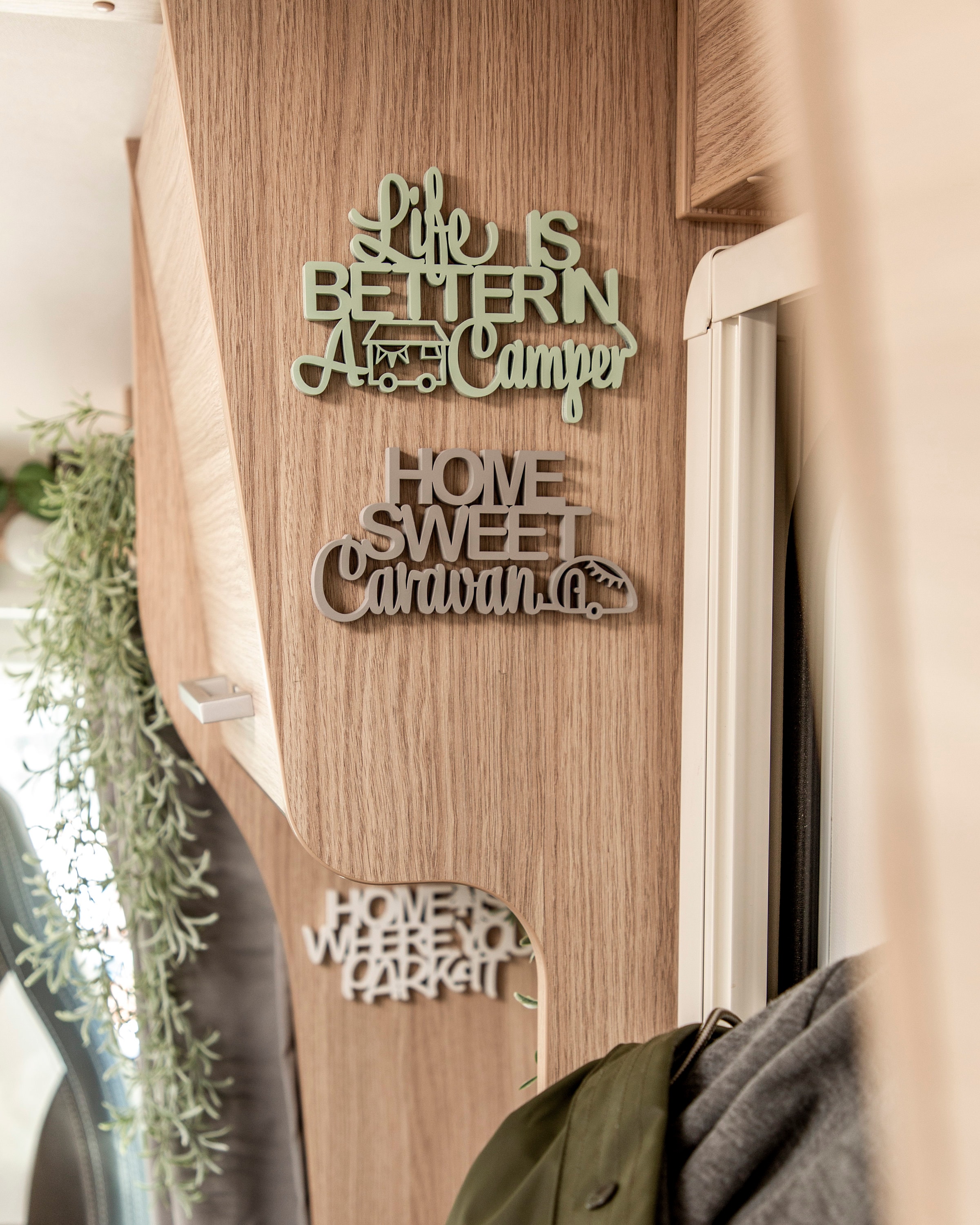Houten letters Life Is Better In A Camper 3D-wanddecoratie voor camper ...