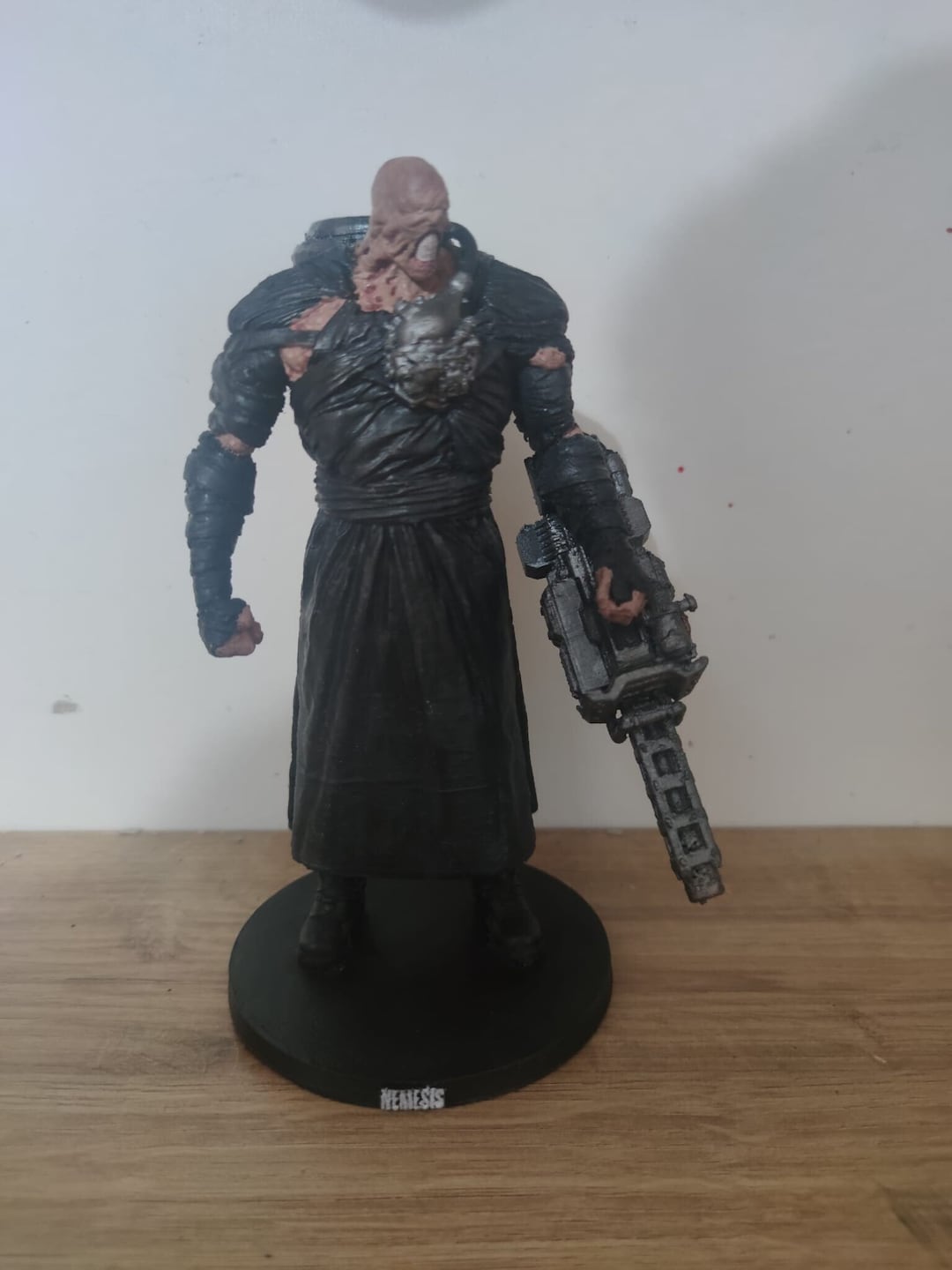 Resident Evil 3 Nemesis Figure/statue / Hand Painted / 3d - Etsy