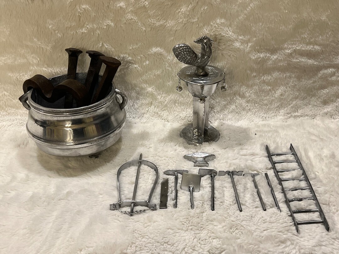 Set of Chromed Warriors Tools for Ifa/osha With Chromed Pot / Set De ...