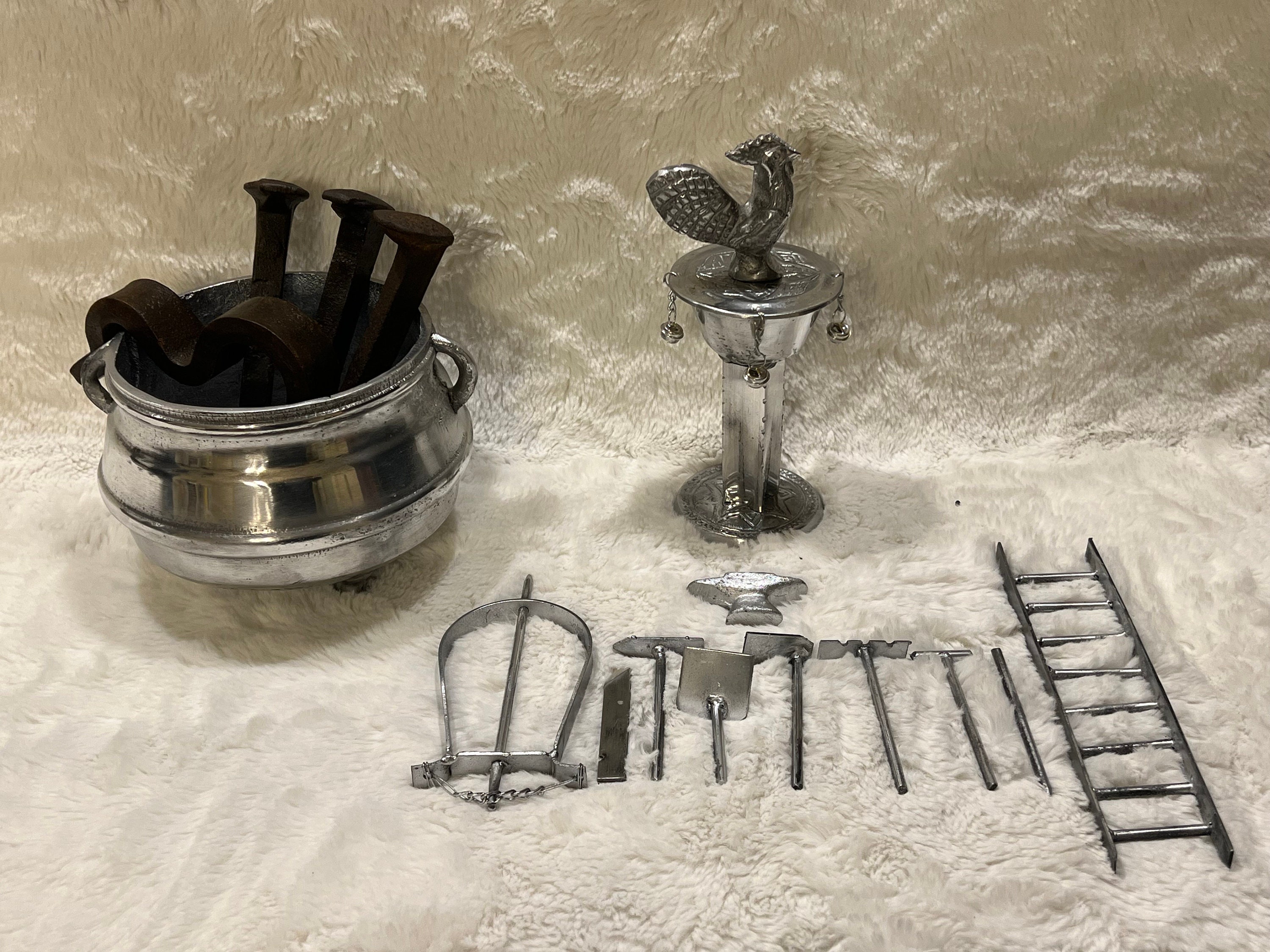 Set of Chromed Warriors Tools for Ifa/osha With Chromed Pot / Set De ...