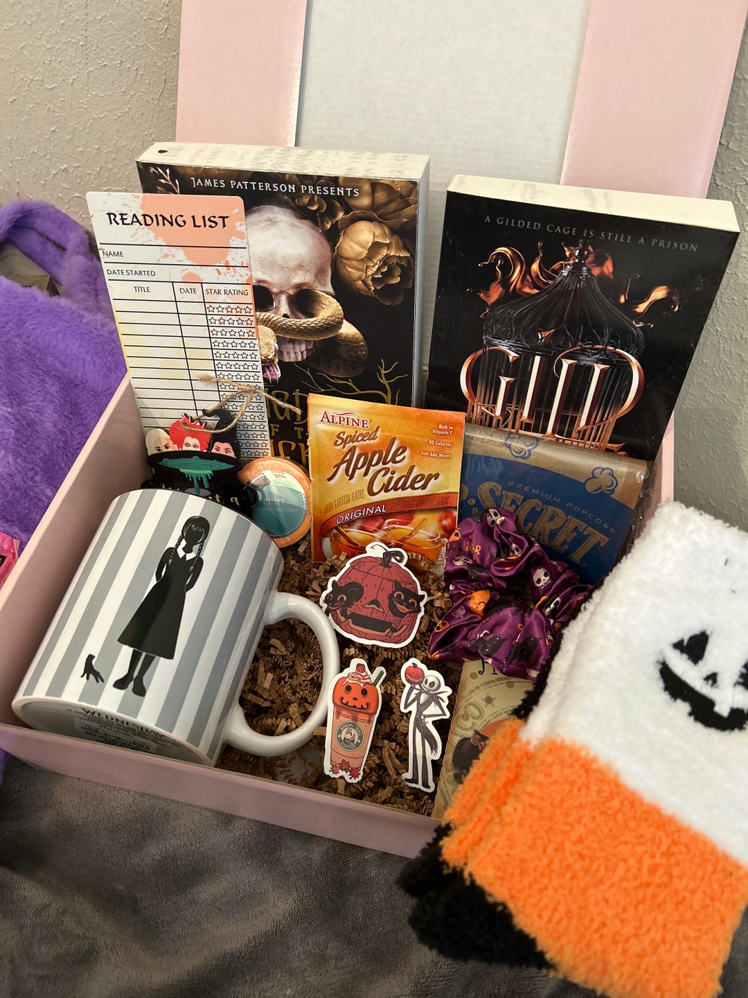 Spooky Halloween Book Lovers Box - Etsy