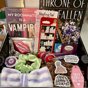 Large Book Lovers Box - Etsy