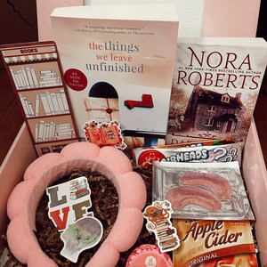 Large Book Lovers Box - Etsy