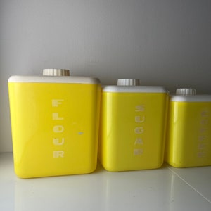 Vintage Lustro Ware Nesting Containers - Etsy