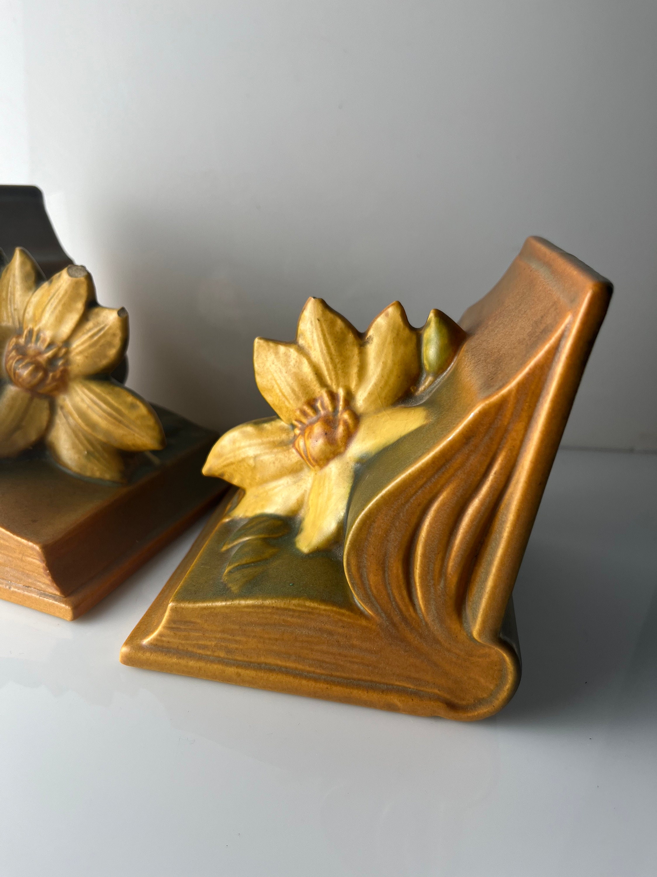 Vintage Roseville Pottery Flower Bookends - Etsy