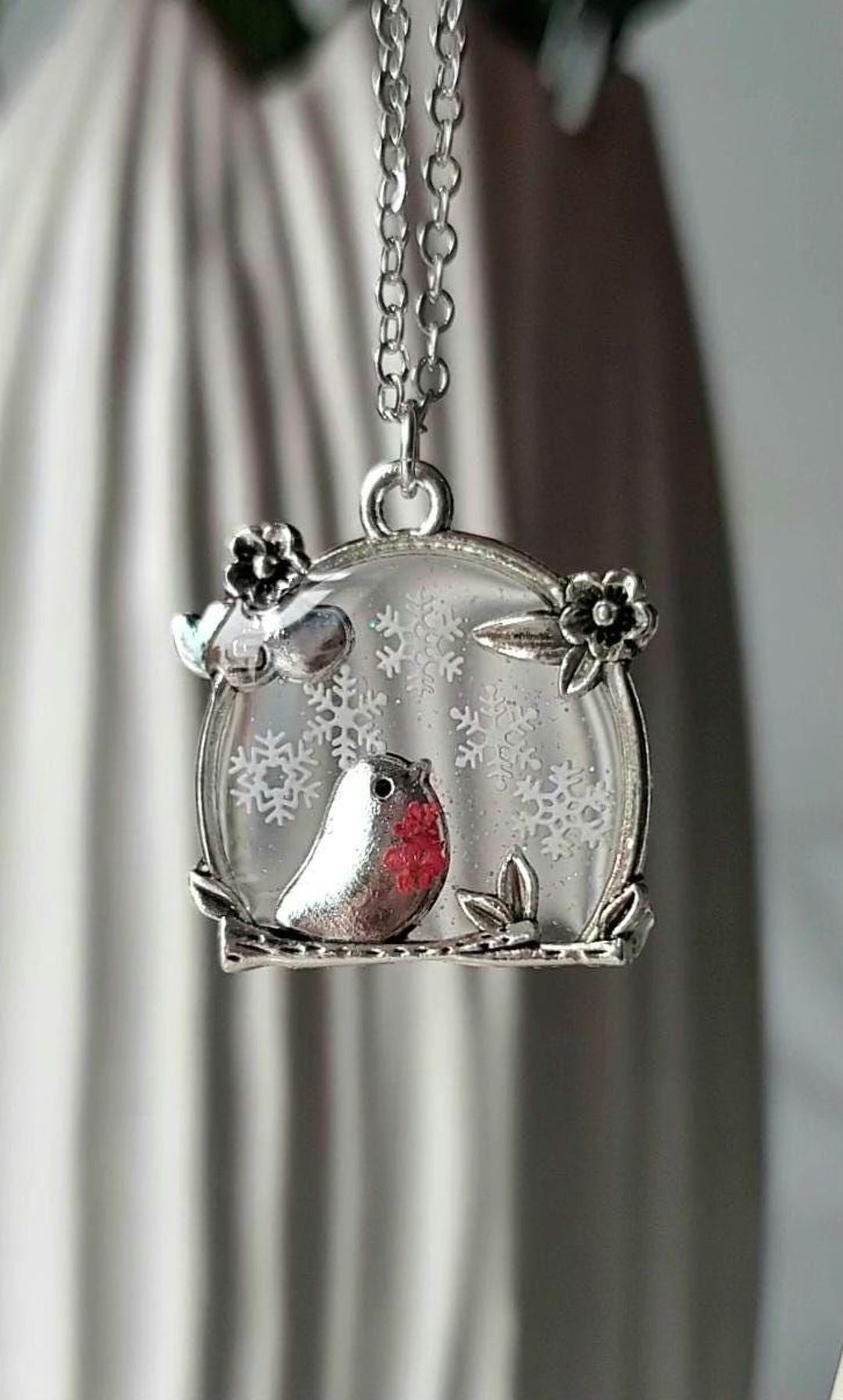 Robin Pendant, Platinum Plated Chain, Snowy Robin Red Breast With Real ...