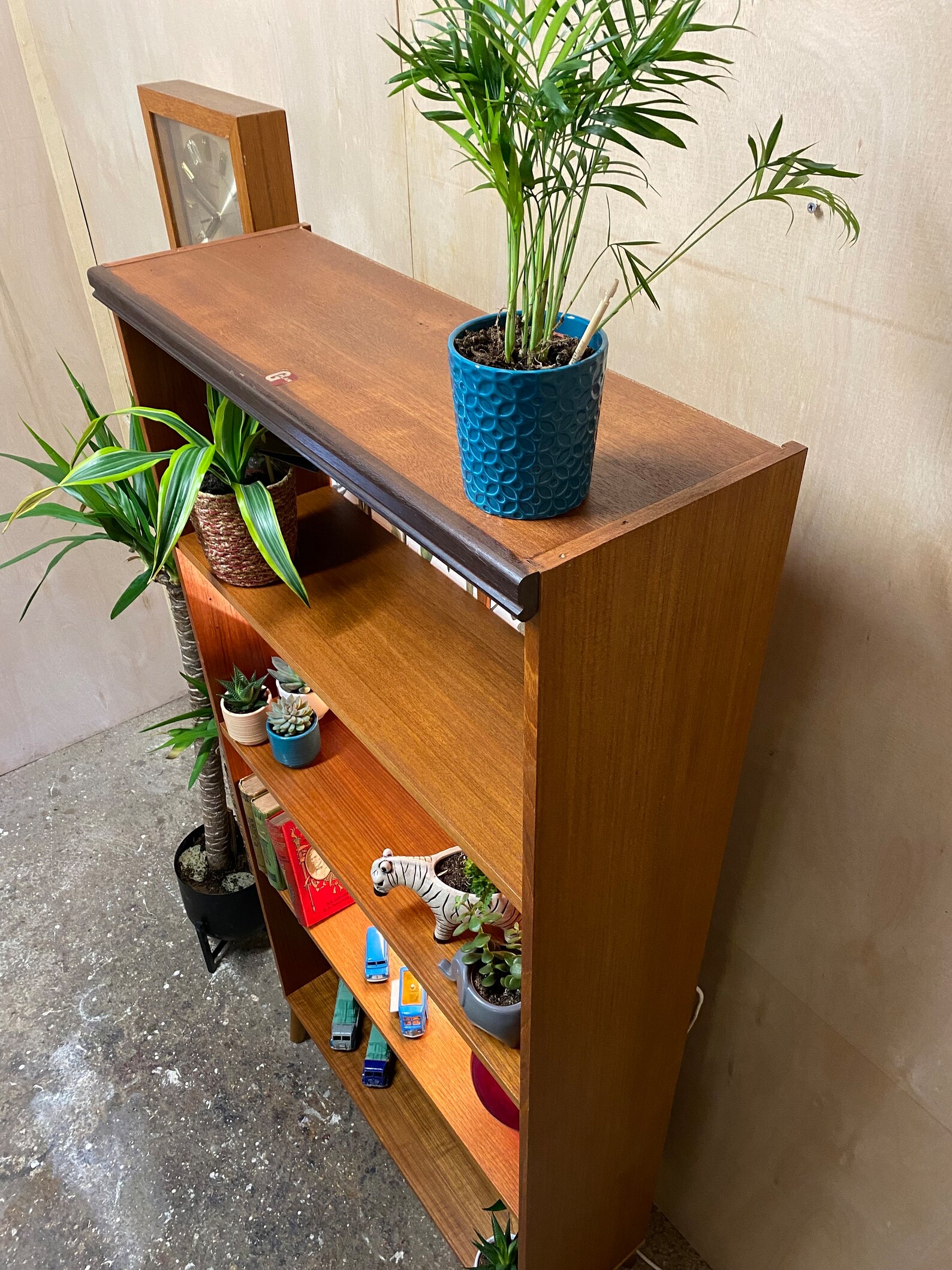 Vintage G Plan Teak Illuminated Bookcase - Etsy