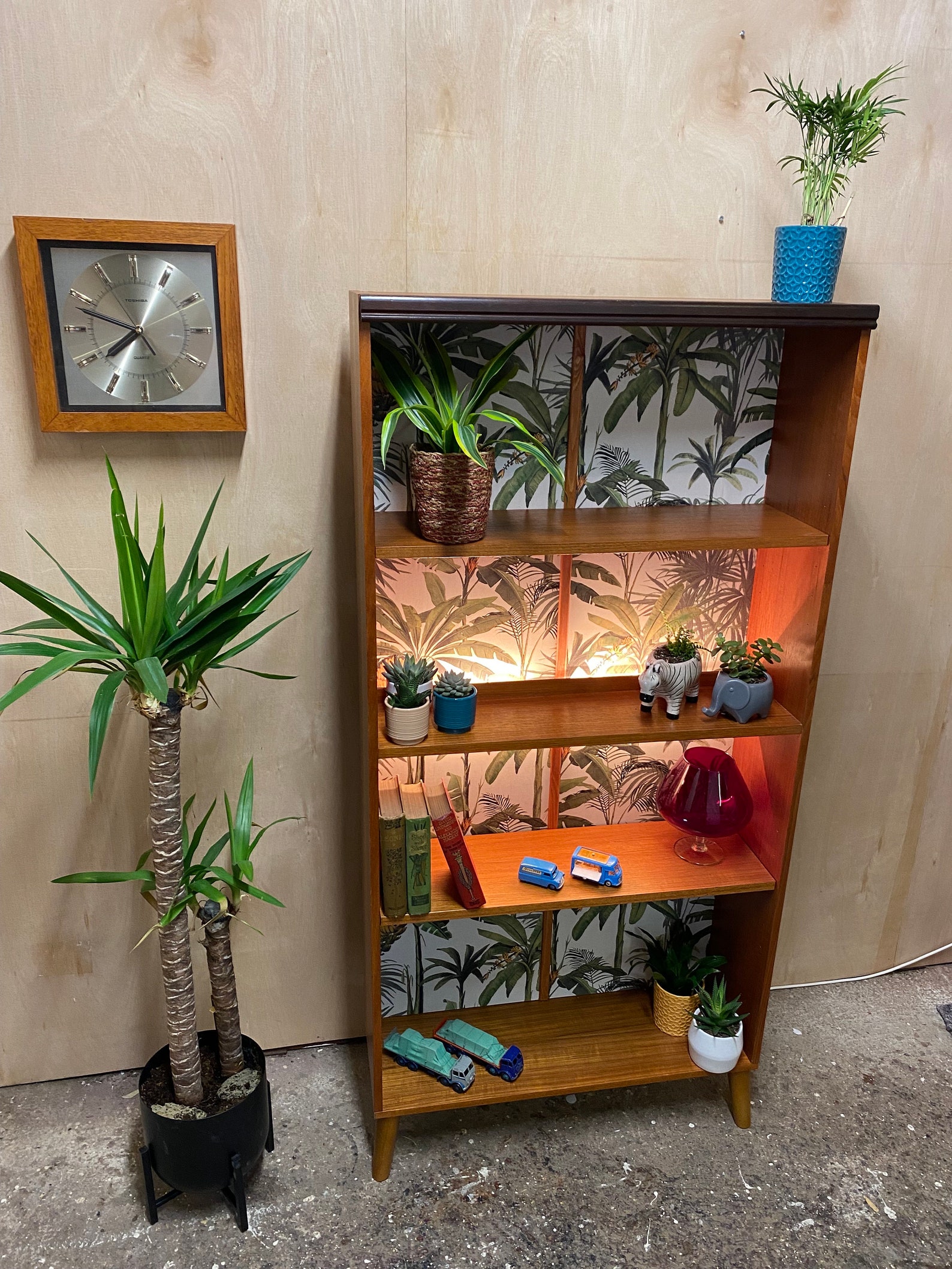 Vintage G Plan Teak Illuminated Bookcase - Etsy