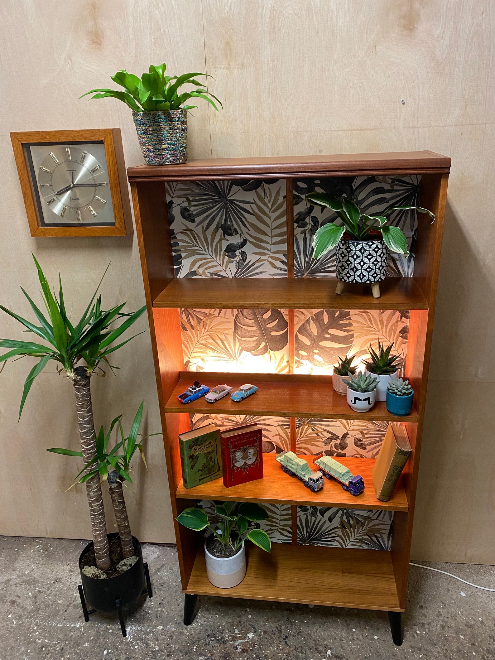 Vintage G Plan Teak Illuminated Bookcase - Etsy