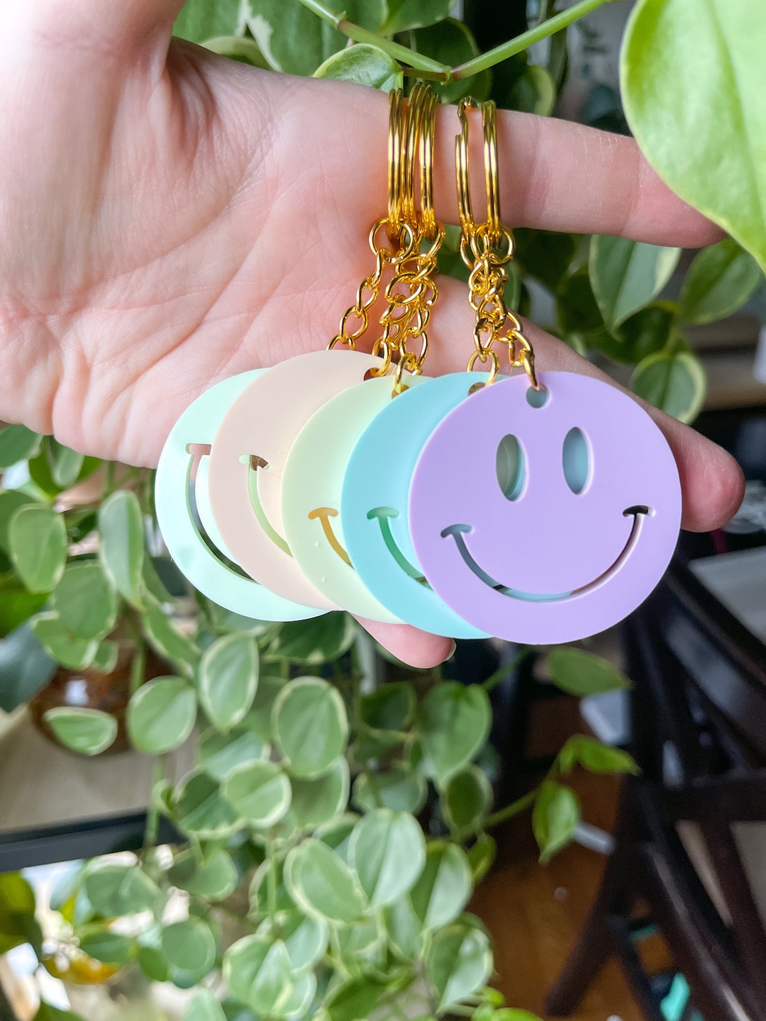 Smiley Face Keychain Acrylic Keychain Smile Keychain Retro Smiley Face ...