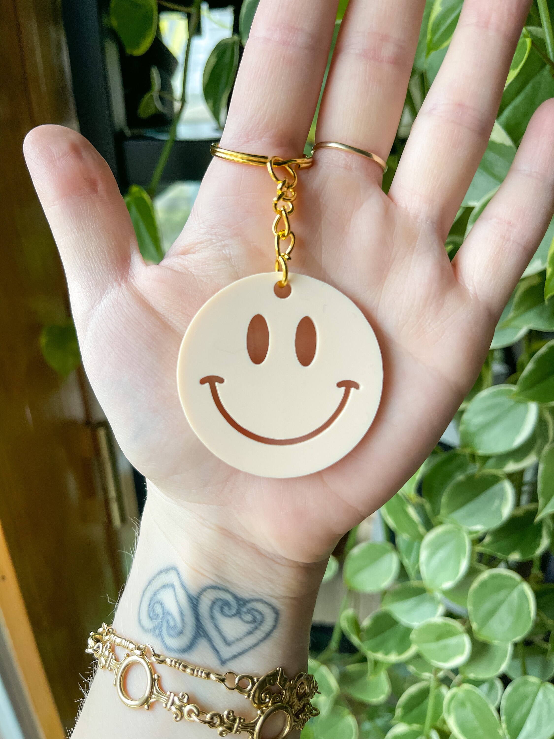 Smiley Face Keychain Acrylic Keychain Smile Keychain Retro Smiley Face ...