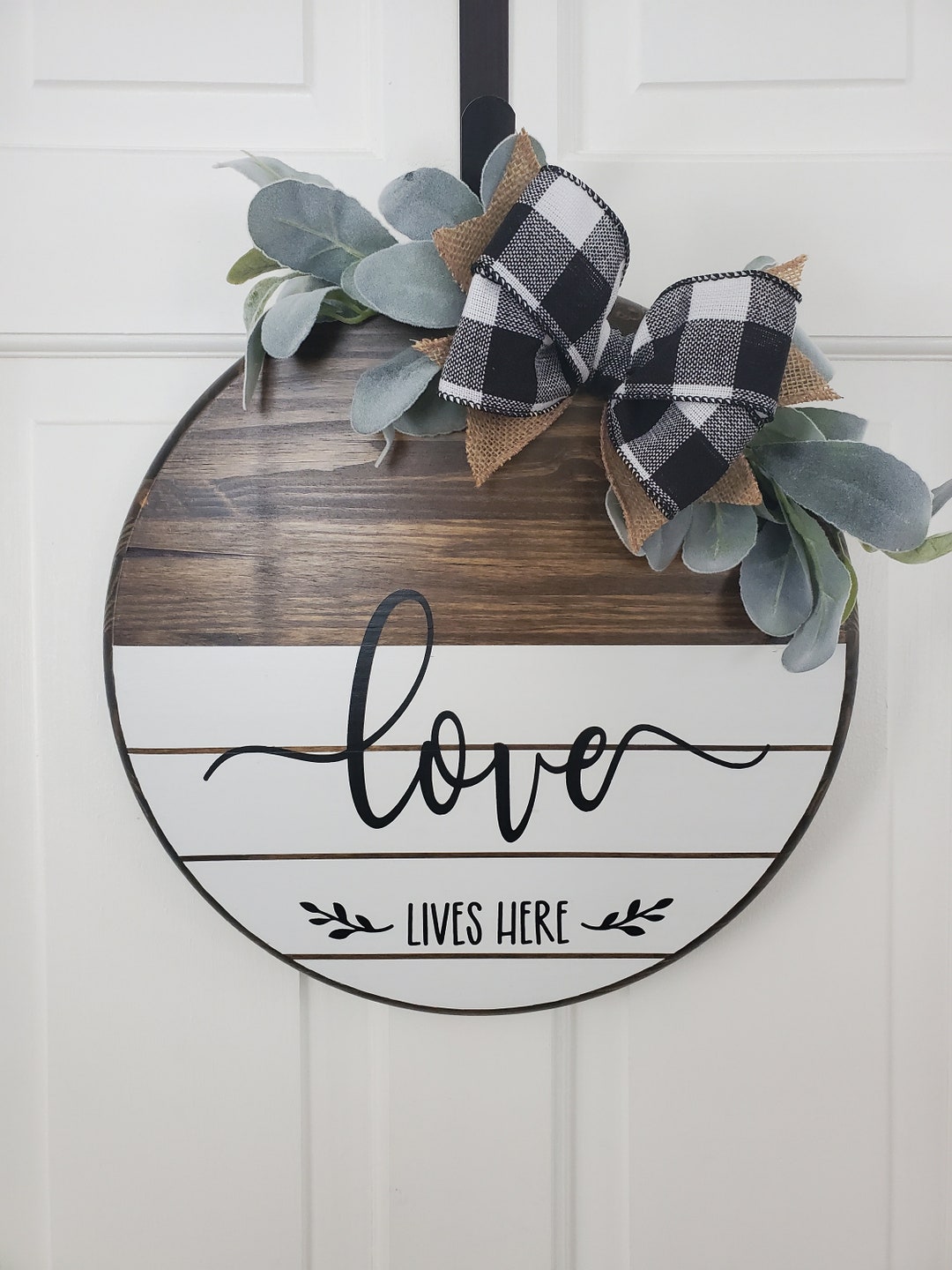 Love Lives Here Sign / Front Door Hanger - Etsy