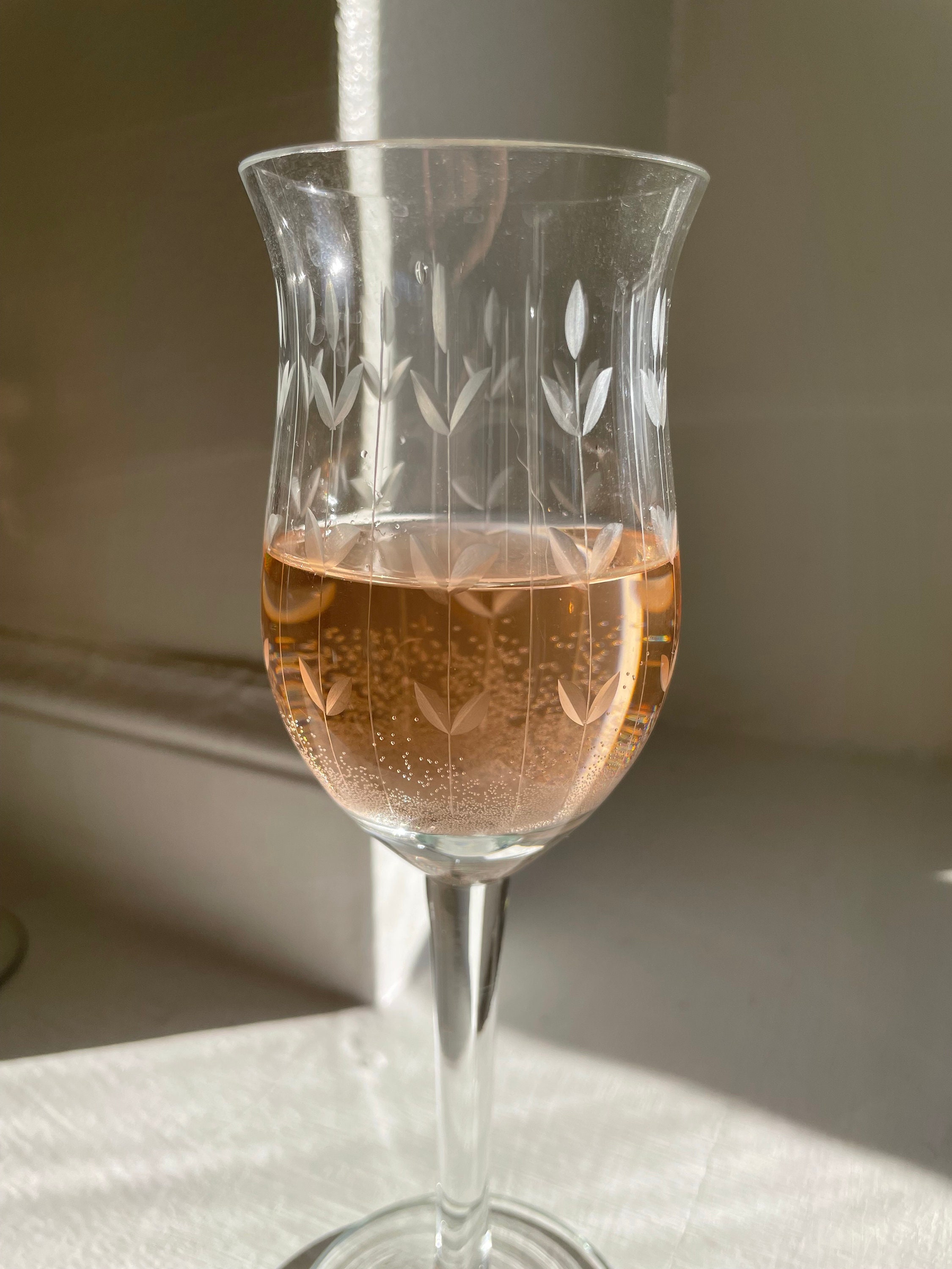 Vintage Etched Tulip Wine Glasses Set of 4 - Etsy