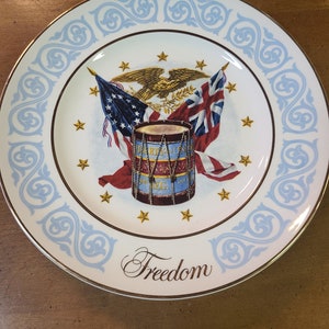 1974 Avon Freedom Plate - Etsy