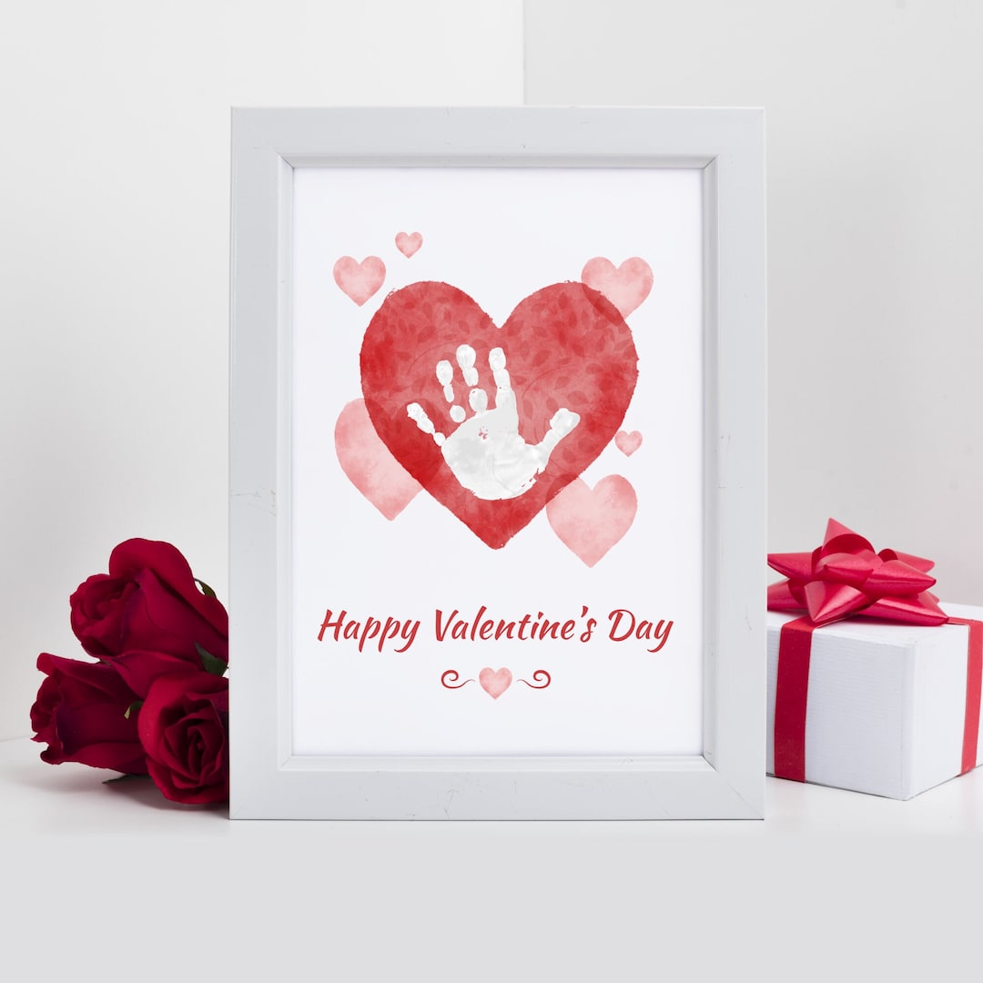 Valentine's Handprint Art / Baby & Toddler Craft / Valentine's Day ...