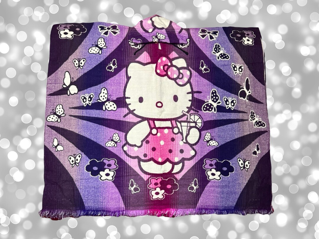 Hello Kitty Alpaca Poncho. Handcrafted With Premium Alpaca Wool That ...