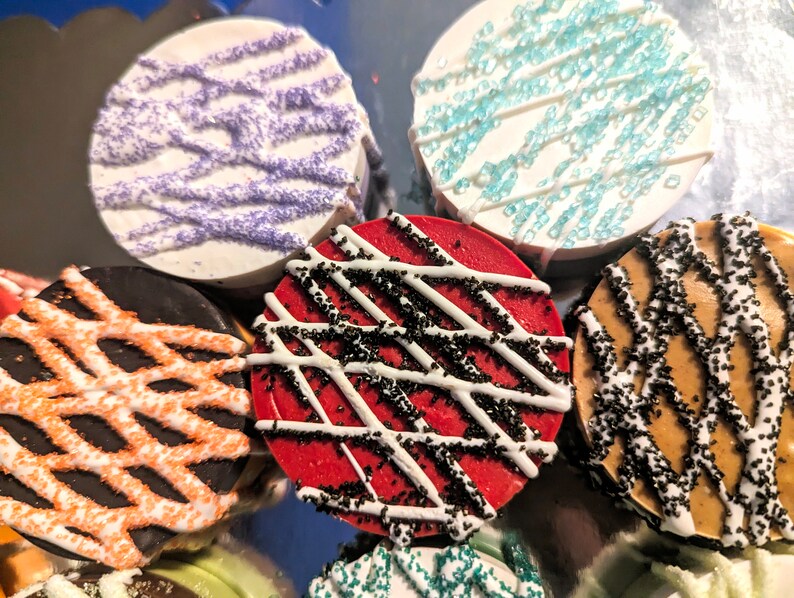 15 Glittery Chocolate Covered Double Stuffed Oreos Different Colors ...