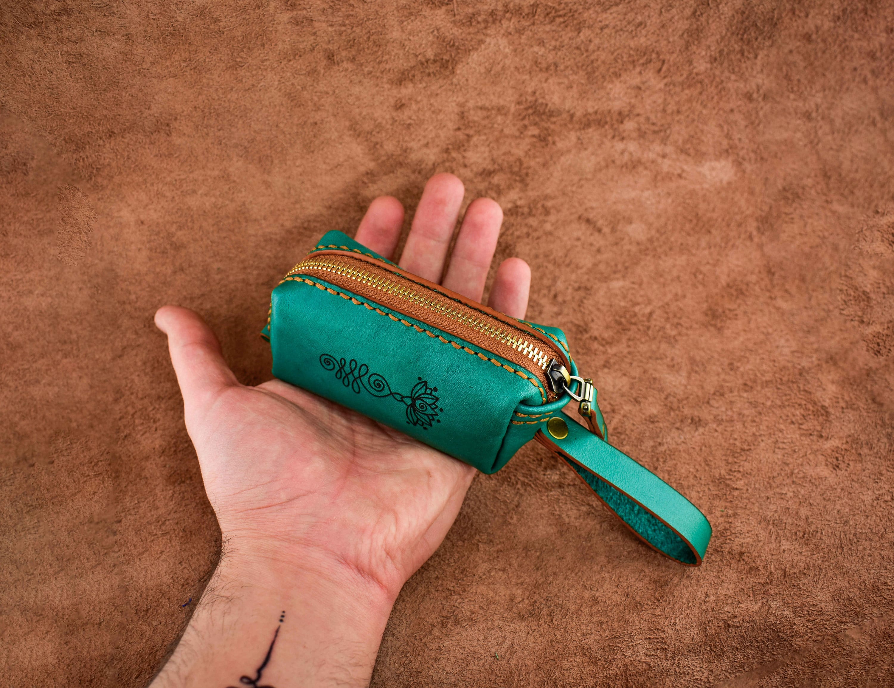 Leather Key Bag Pattern, Zipper Key Holder Pdf and Svg, Car Key Case ...