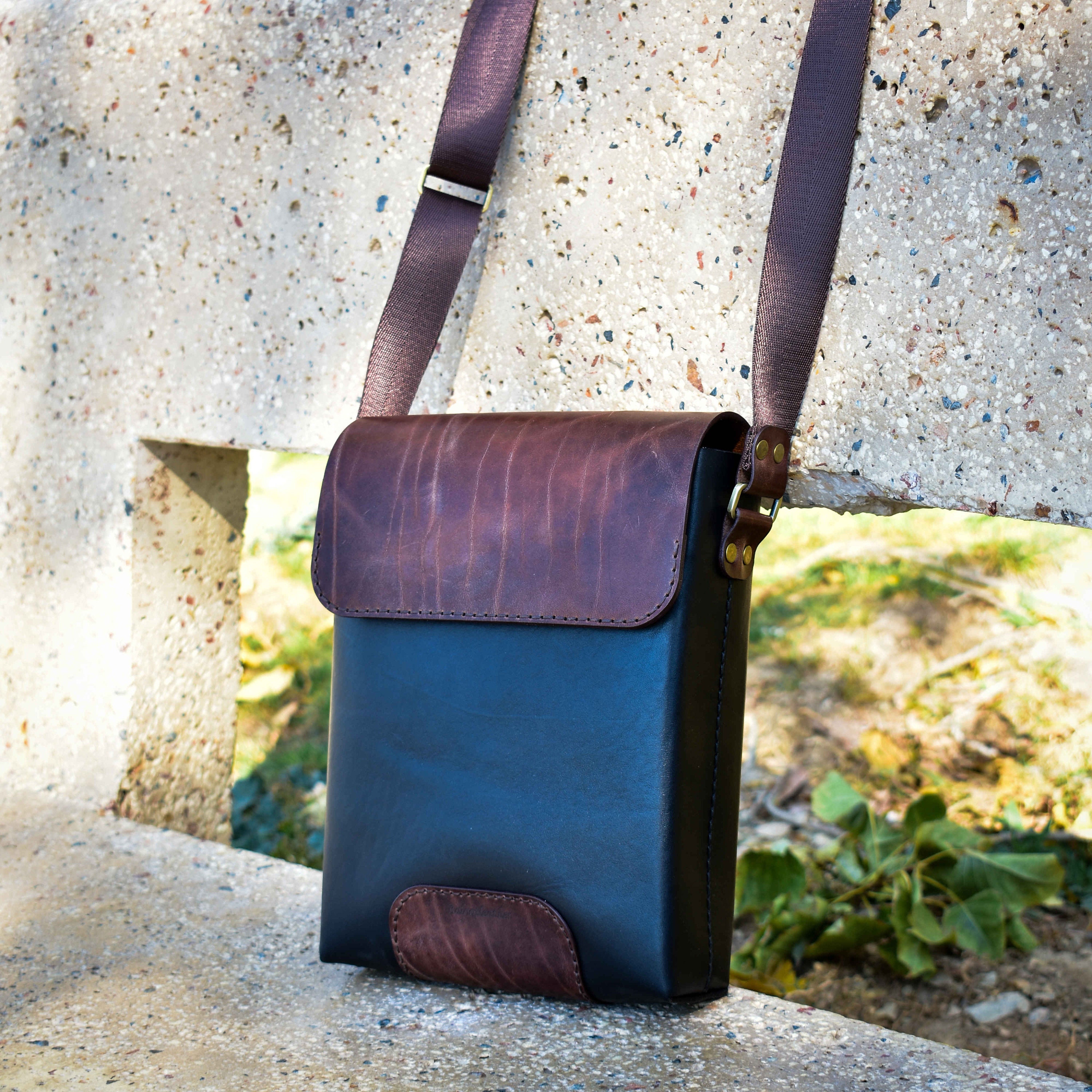 Leather Messenger Bag Pdf & Svg Pattern, Simple Crossbody Bag Template ...