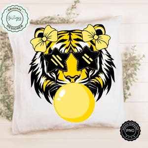 Black and Gold Tiger Blowing Bubble PNG, Coquette Bow Tiger Face PNG ...
