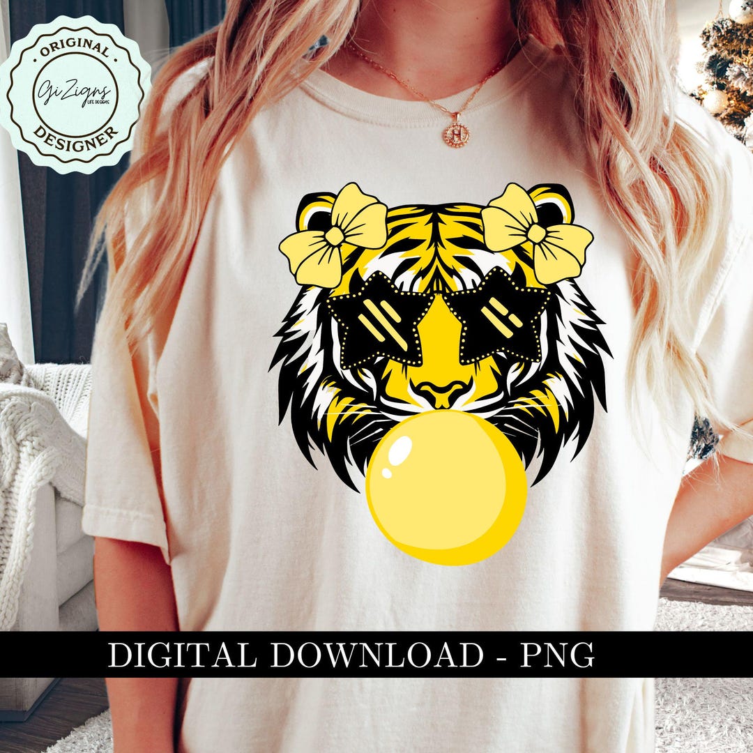 Black and Gold Tiger Blowing Bubble PNG, Coquette Bow Tiger Face PNG ...