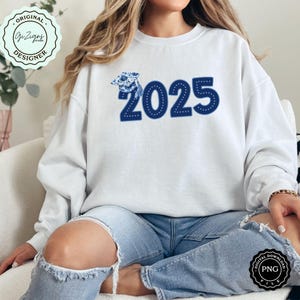 Delft Blue Senior 2025 PNG Clipart, Blue Willow Bow Class of 2025 PNG ...